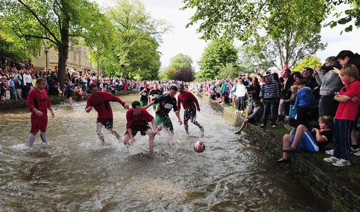 Burton-on-the-Water River Football Match | Amusing Planet